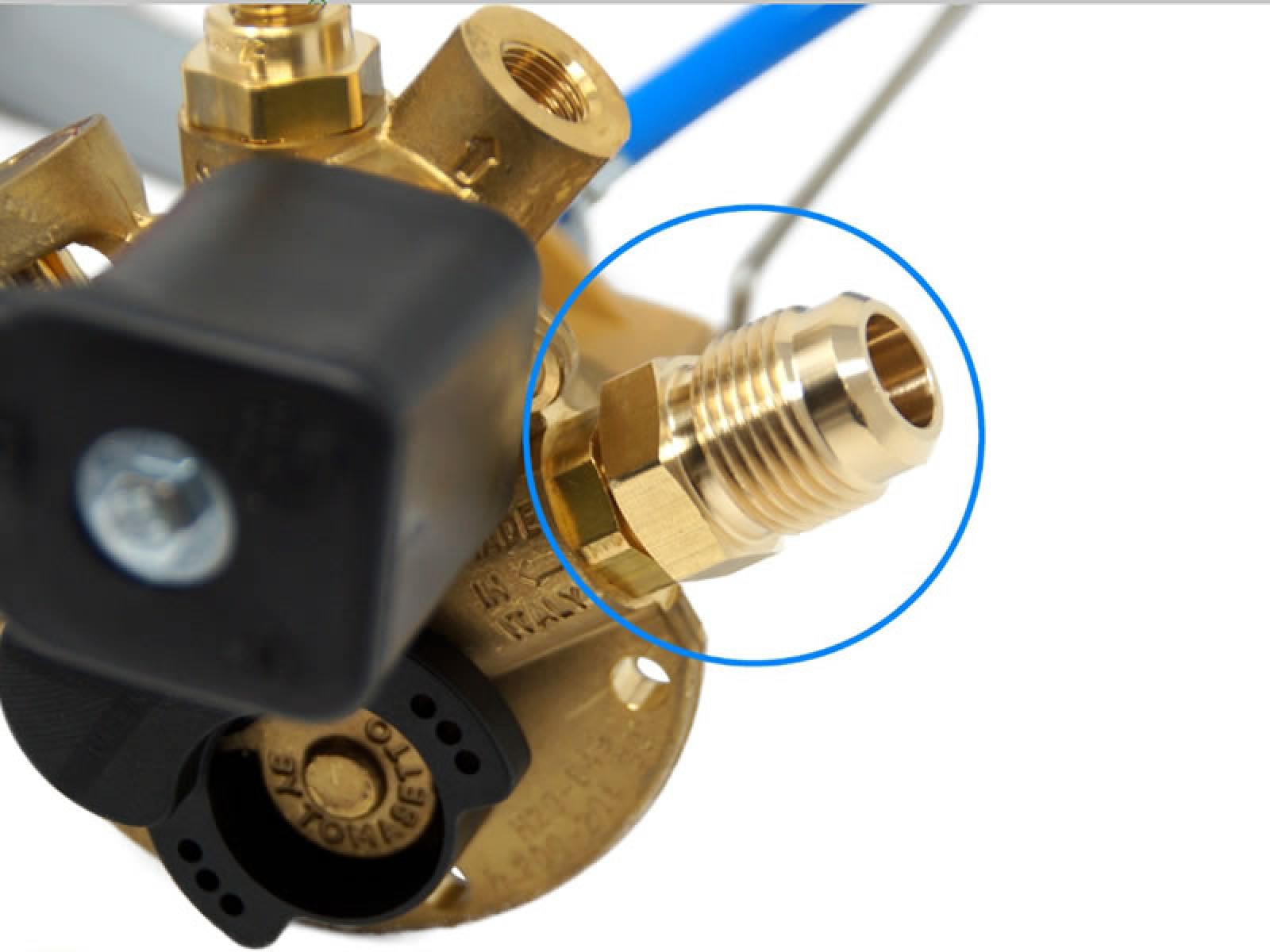 CONECTOR PT. FURTUN GAZ DE LA 1/2" LA G1/4" - 100283 - GazMagazin.ro