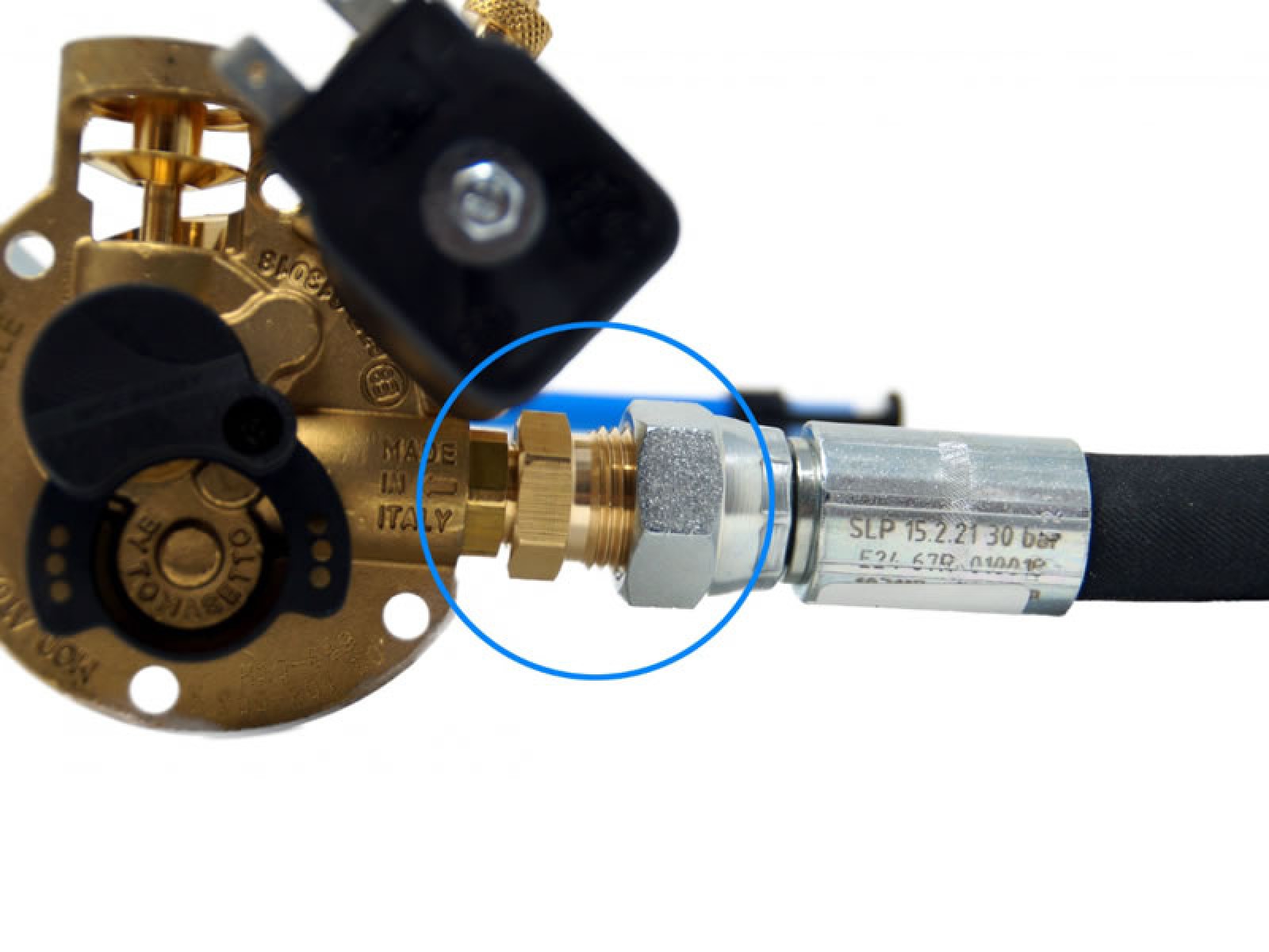 CONECTOR PT. FURTUN GAZ DE LA 1/2" LA G1/4" - 100283 - GazMagazin.ro
